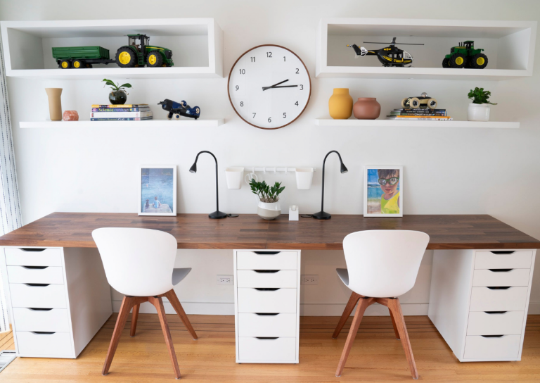 Cosy, Functional Family Spaces Perfect for Work & Play - Simply Home ...