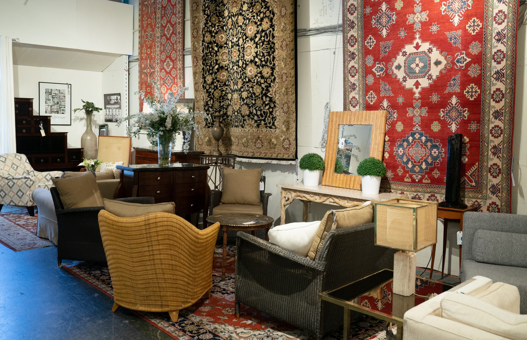 Coast Consignment - Simply Home Decorating